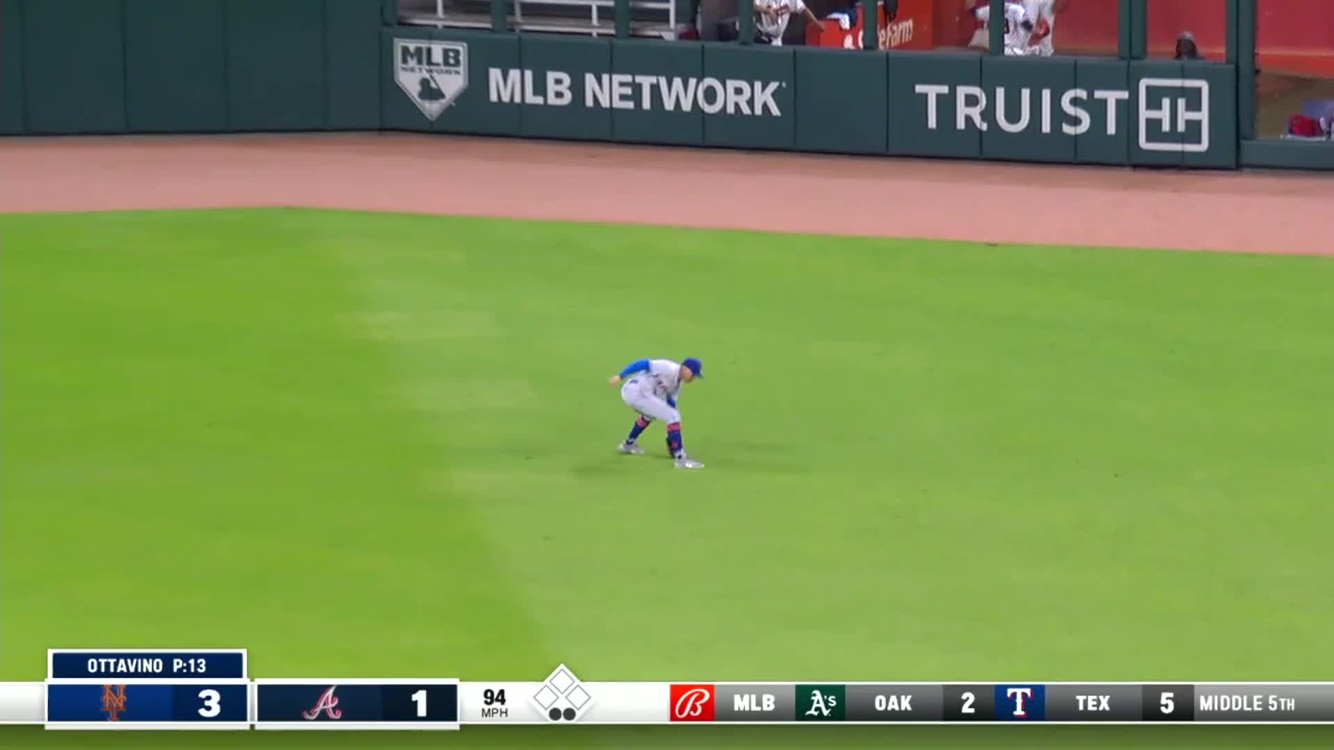 Watch Robinson Cano gets his second base hit of the night against his ...