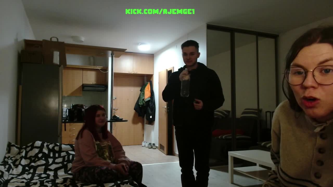 Watch clip_01JK1HV05N38QQXSAYEET58221_online-video-cutter.com | Streamable