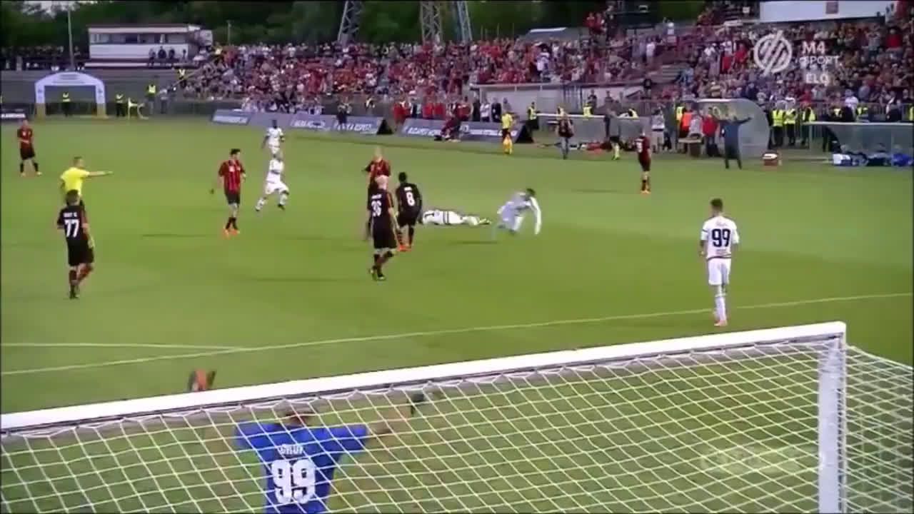 The worst soccer dive ever