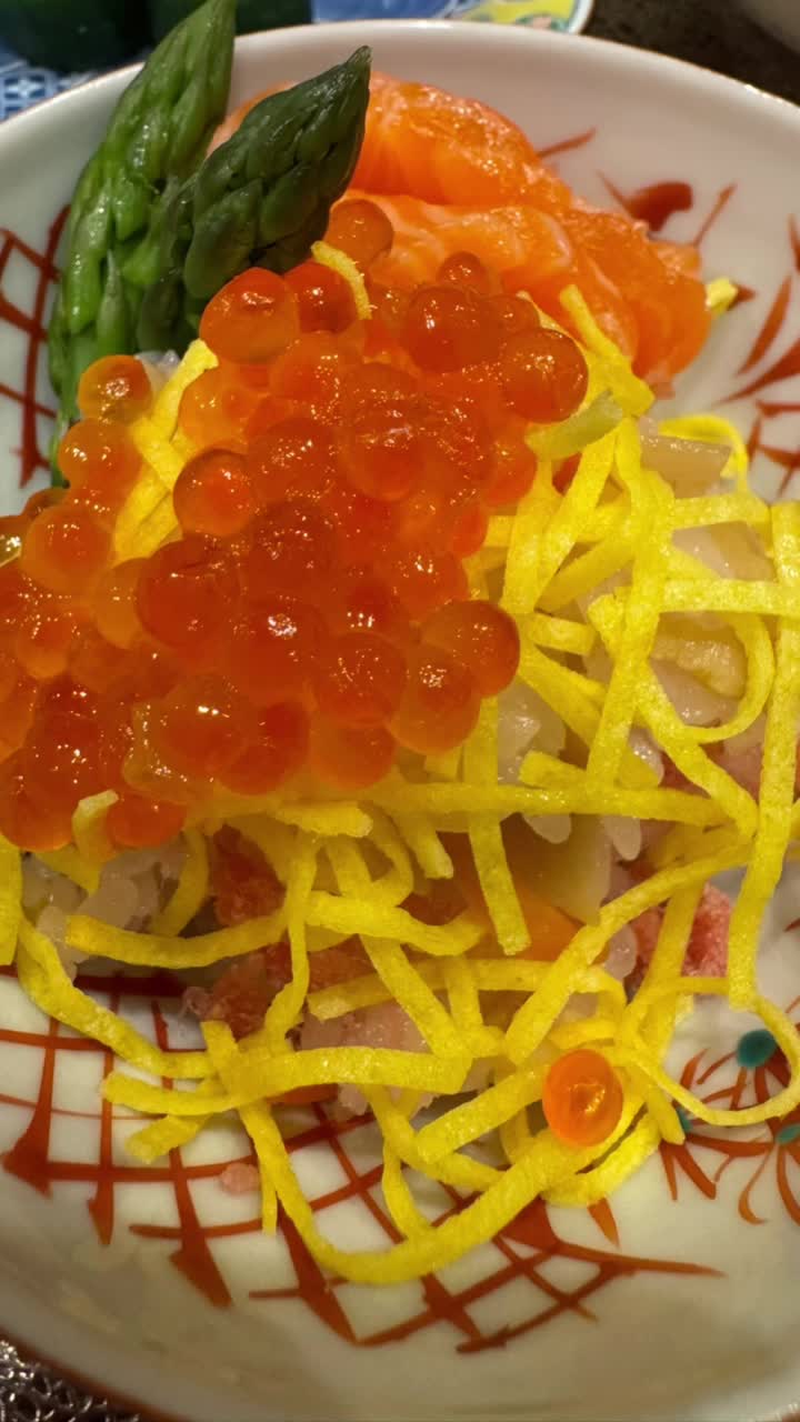 Watch instagram. | Streamable