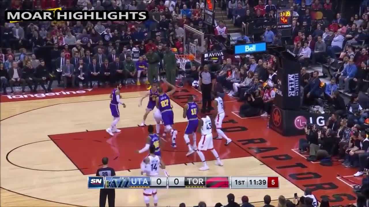 Watch Kawhi Leonard's amazing lay up over Hobert | Streamable
