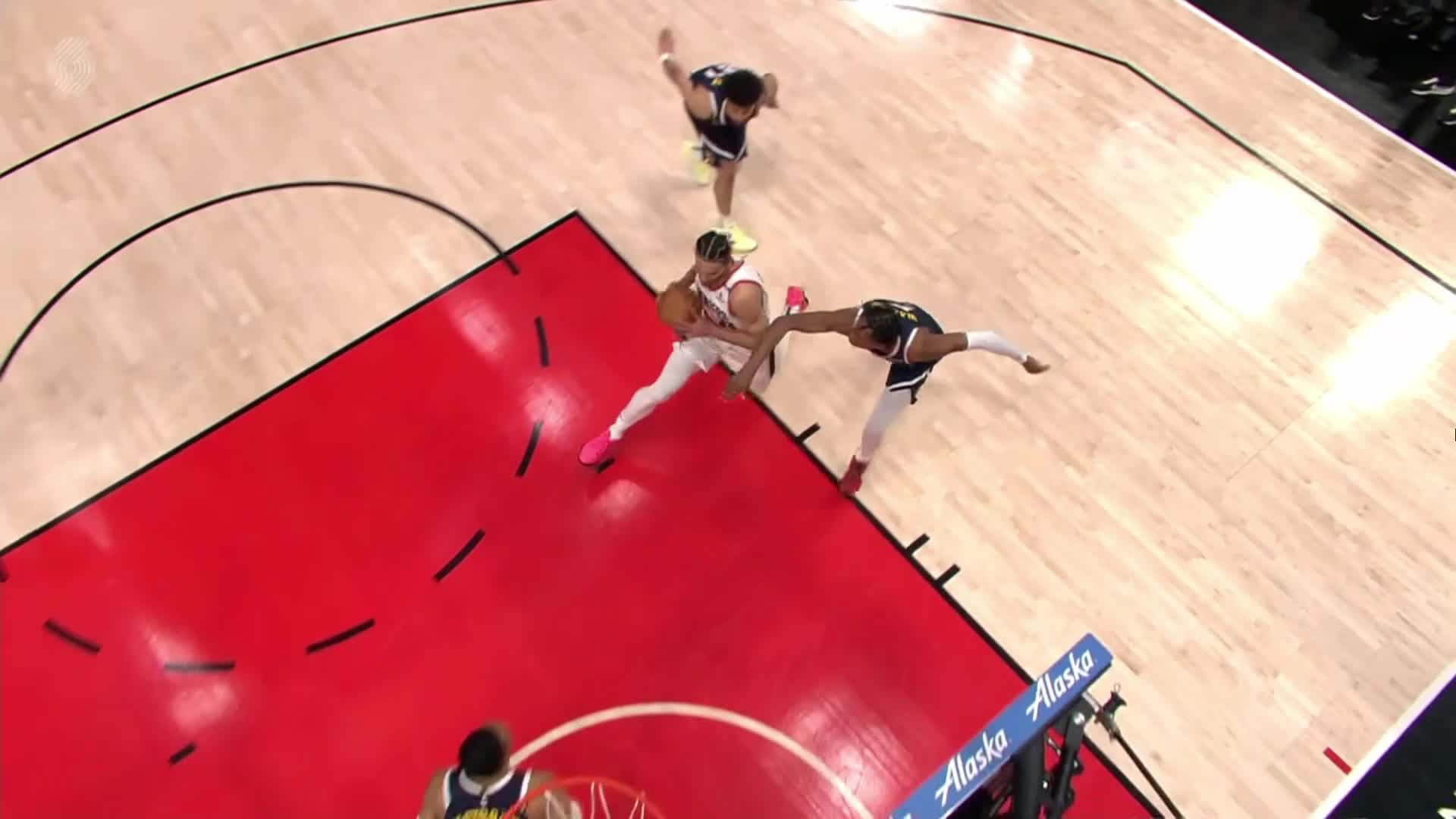 Watch Scoot rises up to the grab the miss and slam it back with two hands | Streamable