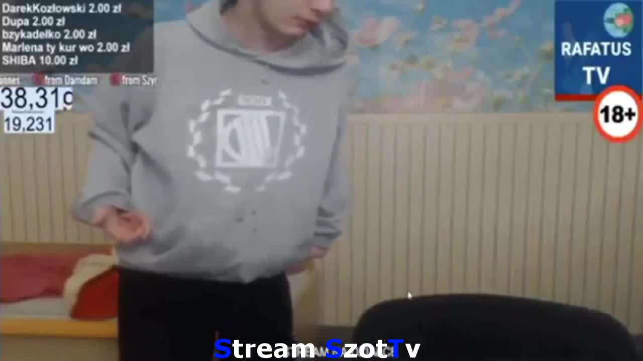 Watch RAFATUS WYJEBAŁ MARLENCE W SZCZĘKE | Streamable