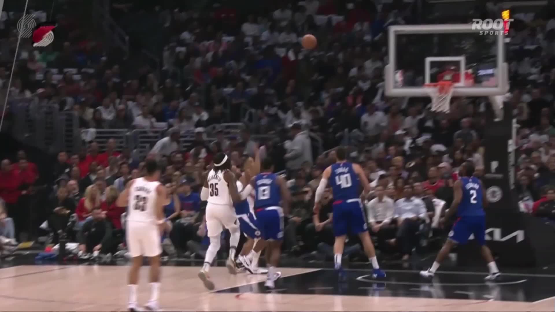 No one picks up Sharpe and he has an easy putback dunk