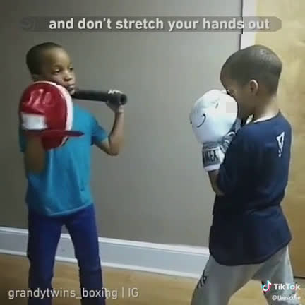 Grandy Twins boxing
