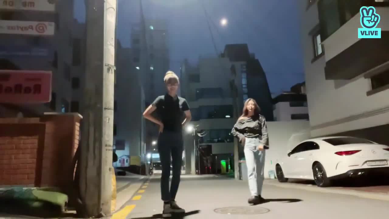 Watch YH DM Walking VL + TT VL + Busking VL (220612 DC VL) | Streamable