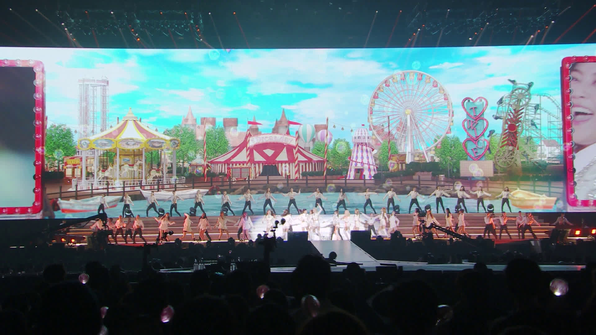 TWICE DOME TOUR 2019 "#Dreamday" in TOKYO DOME Dance The Night Away