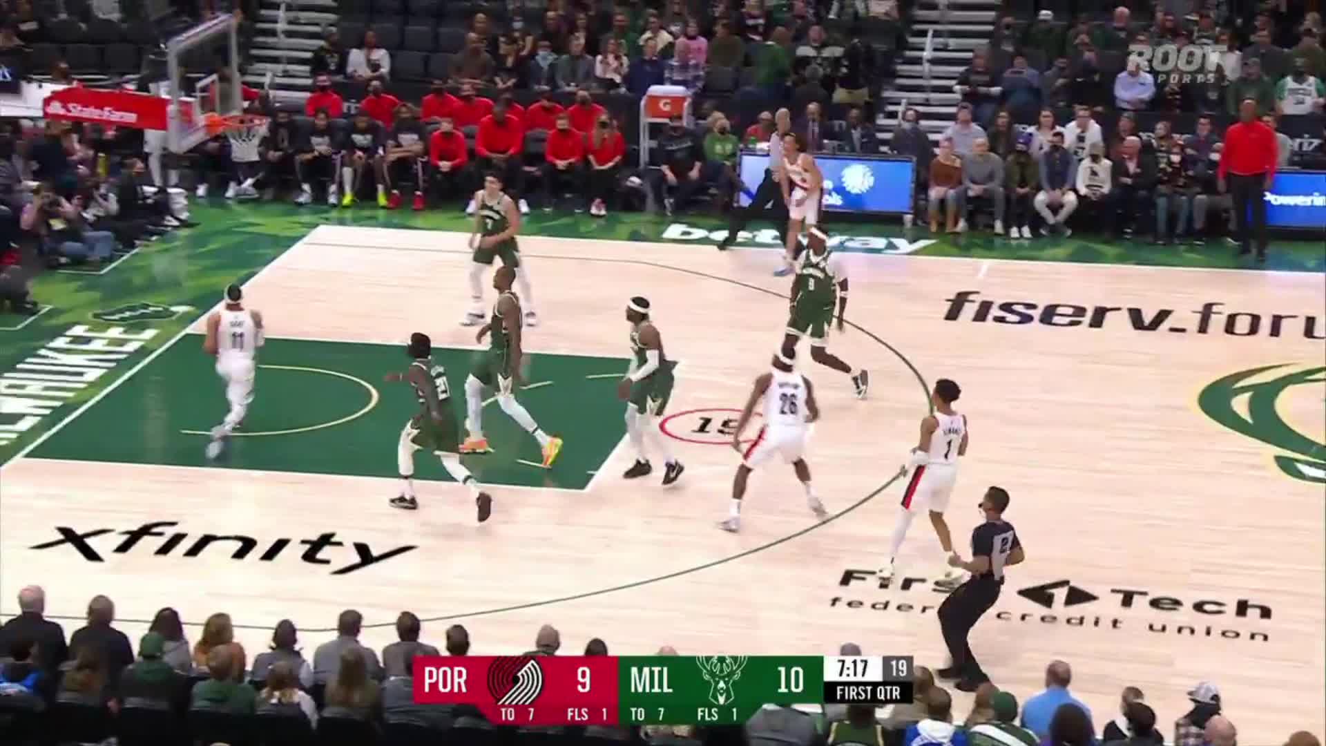 Point Forward Winslow takes the ball up the floor and feeds a cutting ...