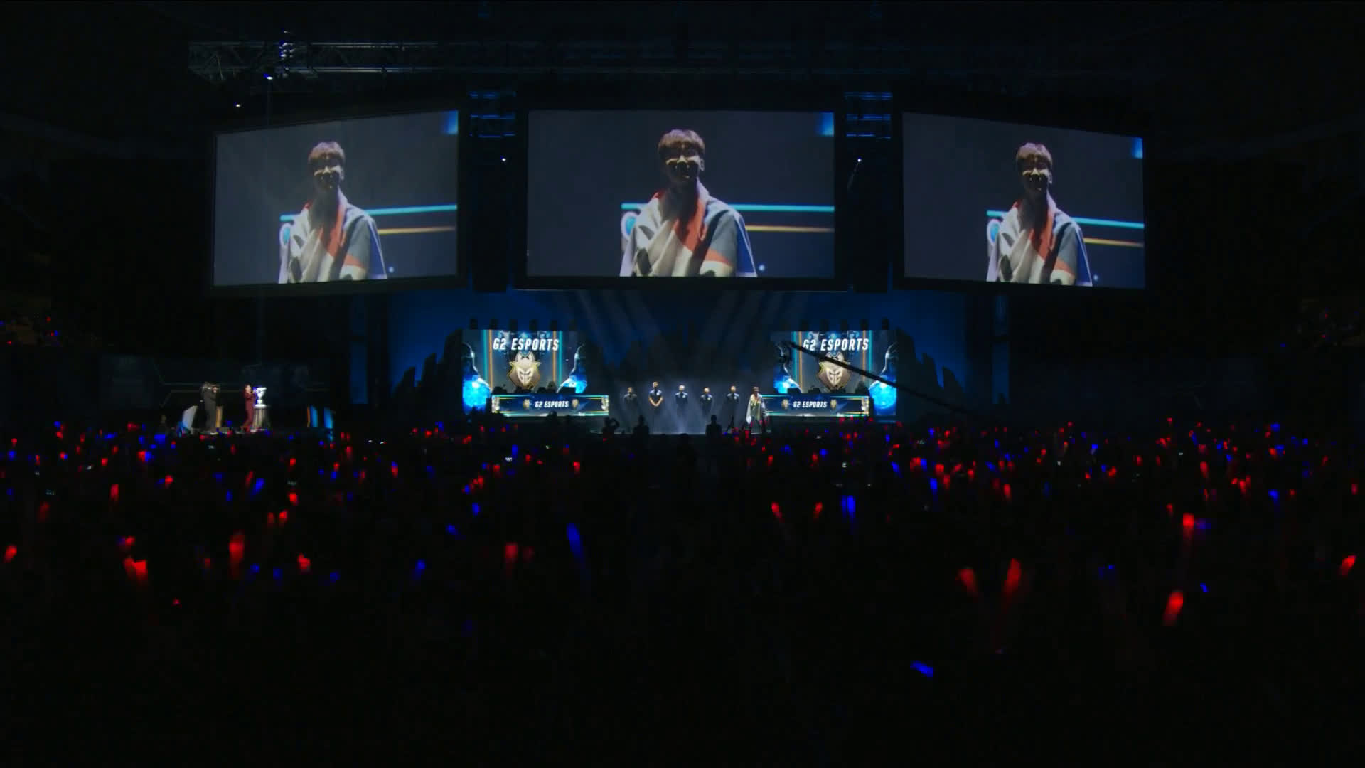 Worlds 2018 Semifinal: Invictus Gaming vs. G2 Esports