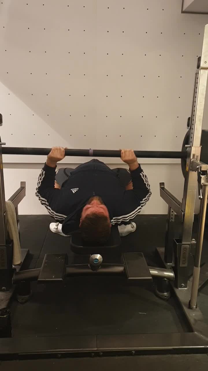 25-10-2022 90kg CG bench set 4