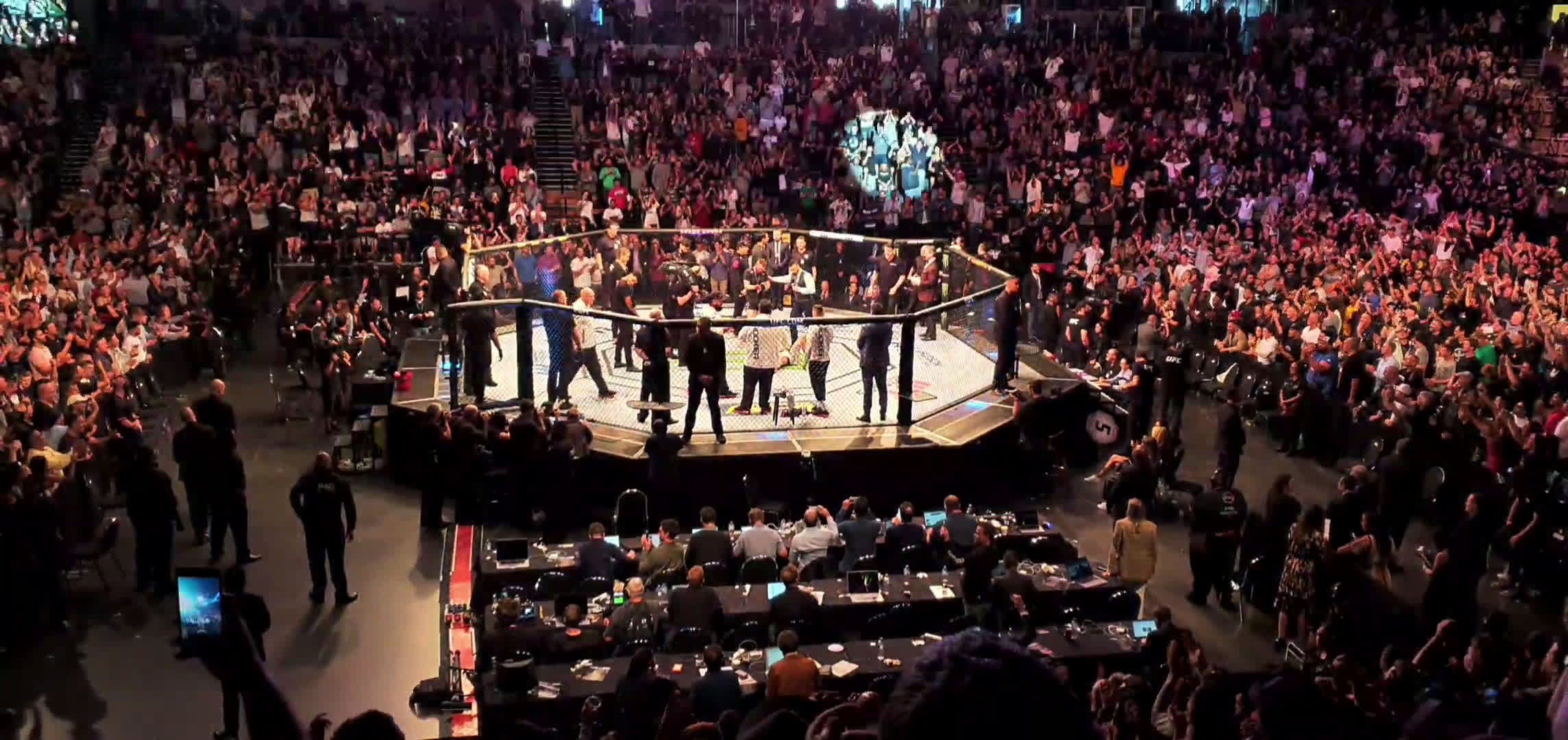 UFC Auckland Main Event Crowd Reaction