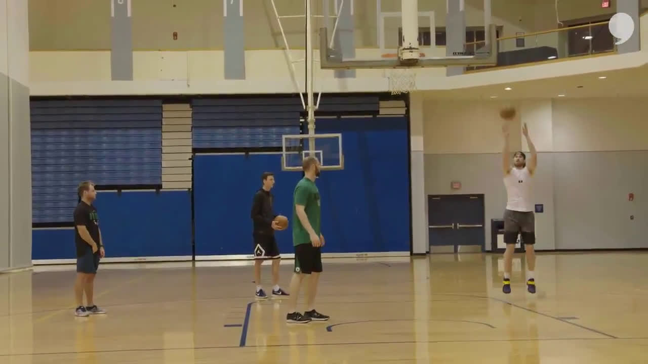 Gordon Hayward posts workout video dribbling and shooting