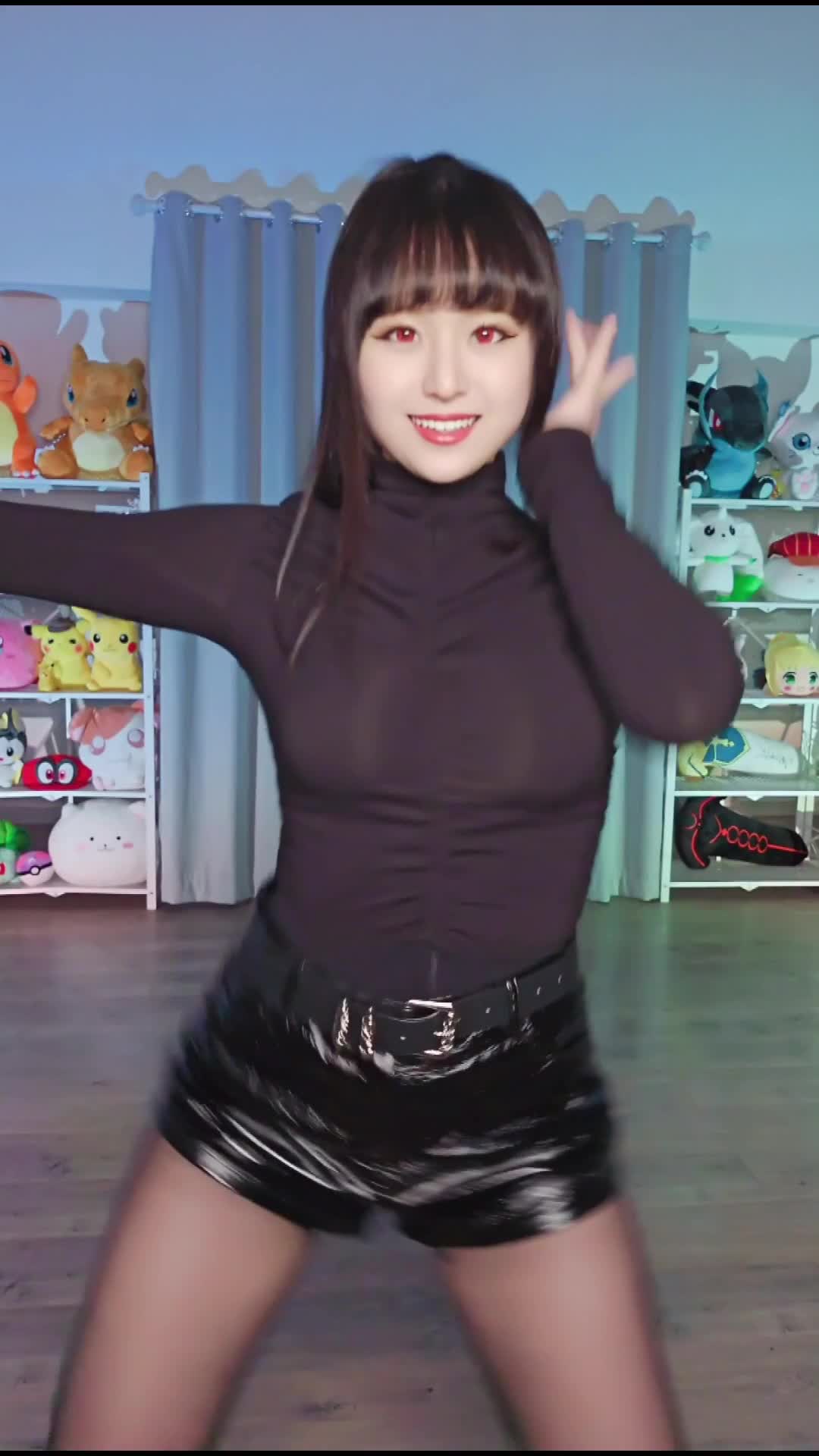 Watch OOTD | Streamable