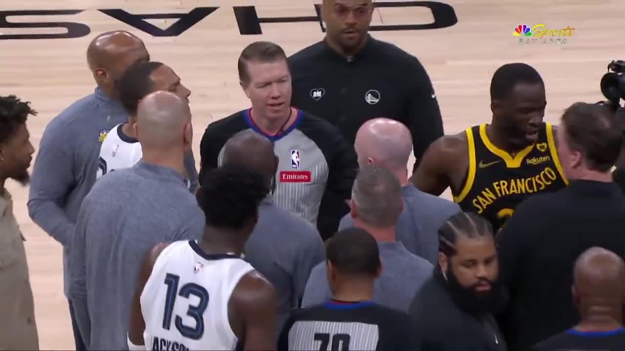 Watch [Highlight] Draymond and Bane dapped up after their scuffle | Streamable