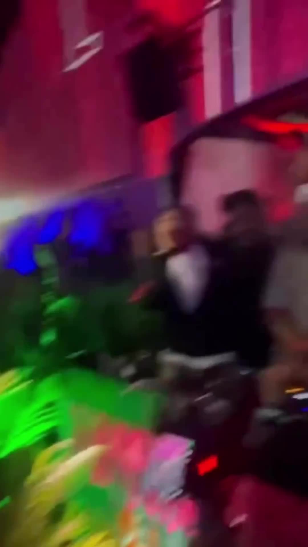 Watch rapidsave.com_nah_this_crazy_dot_really_got_one-pq8n021xpvyc1 | Streamable