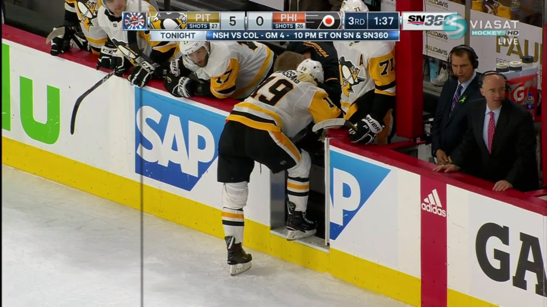 Watch Matt Read slash on Brassard | Streamable