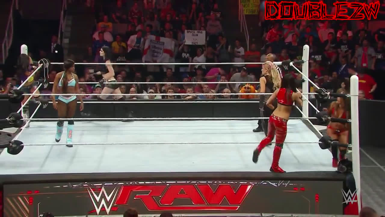 Watch Brie Bella : “Kiss my butt” | Streamable