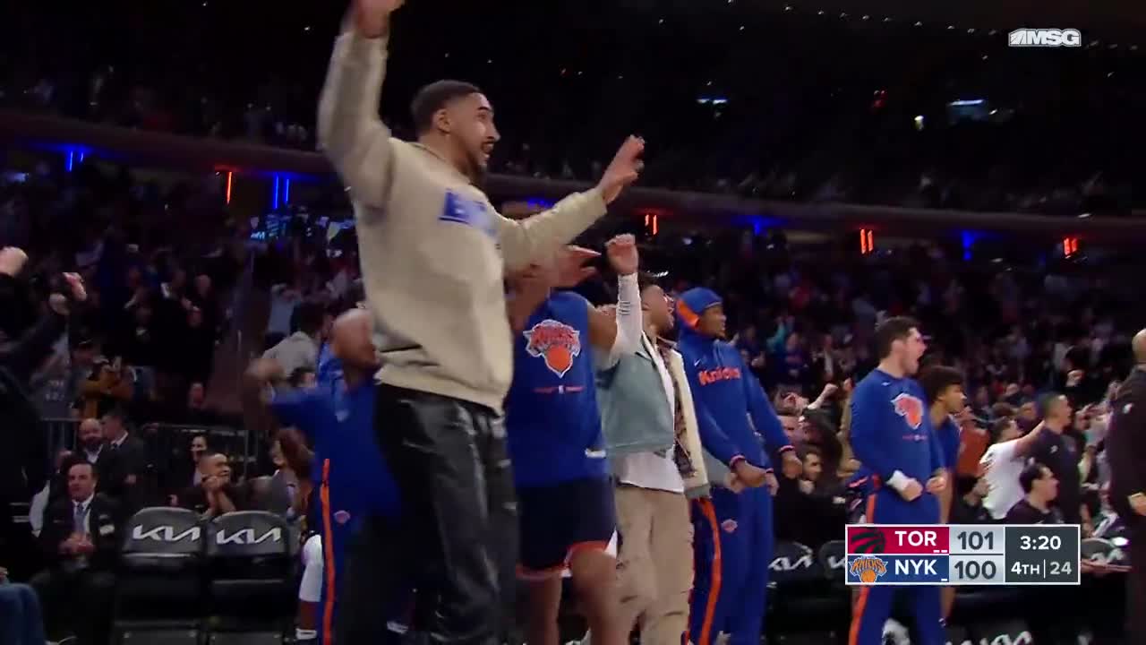 [Highlight] RJ Clutch Jam gives Knicks the lead