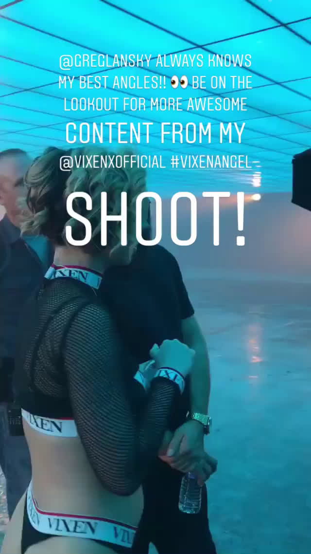 2cheekzback_30892329_613071159027662_168409678880002870_n