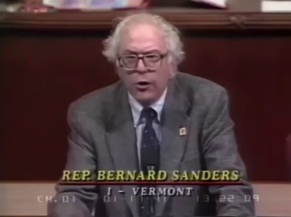 Bernie Sanders - alone - addressing the empty chairs of our elected ...