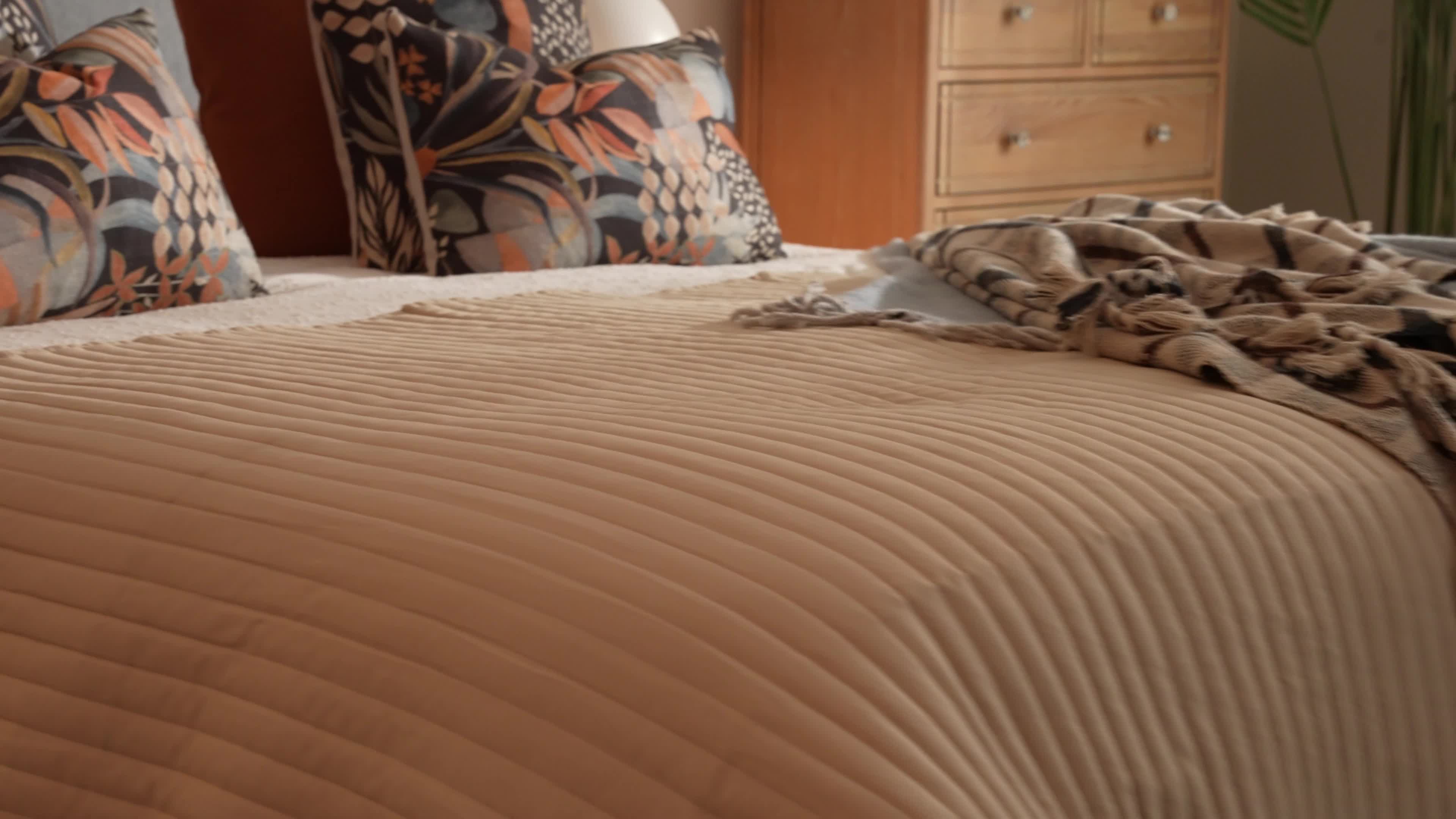 Watch Porto-Grey-King-5'-Bed-Frame | Streamable