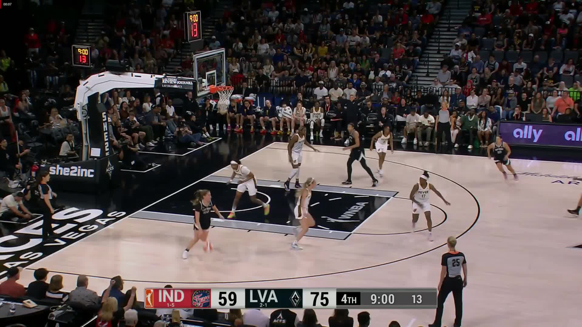 Watch KM outrerbound Smith and then burns her 1v1 | Streamable