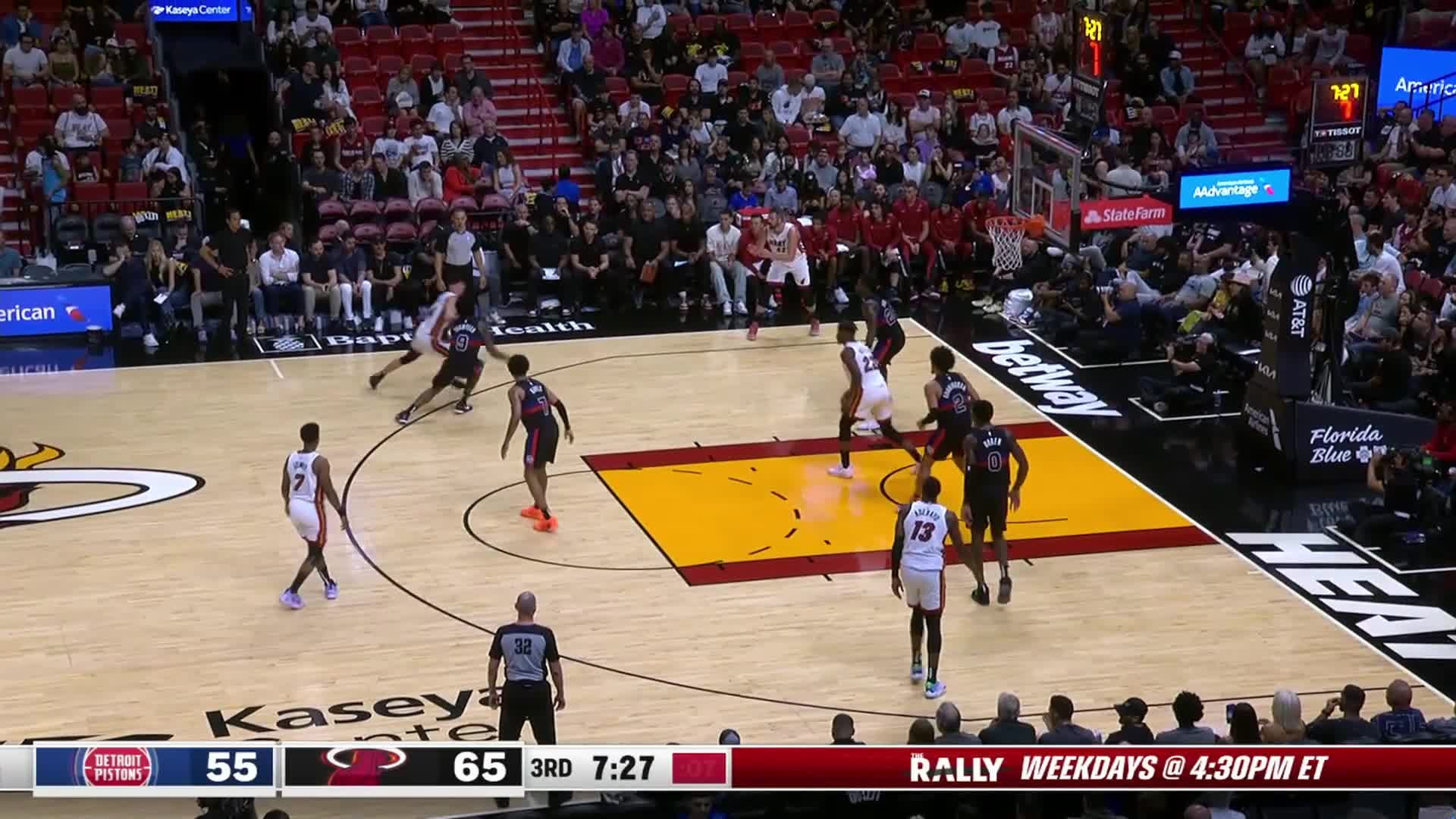 Watch Bam ISO draws help; good Poss | Streamable