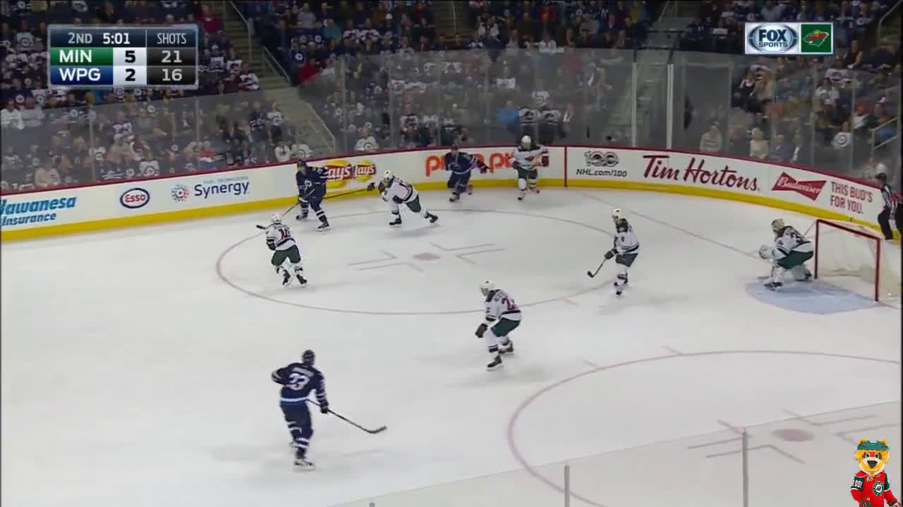 15:20 MIN Staal slashing penalty against Laine // MIN @ WPG, 28 Feb 2017