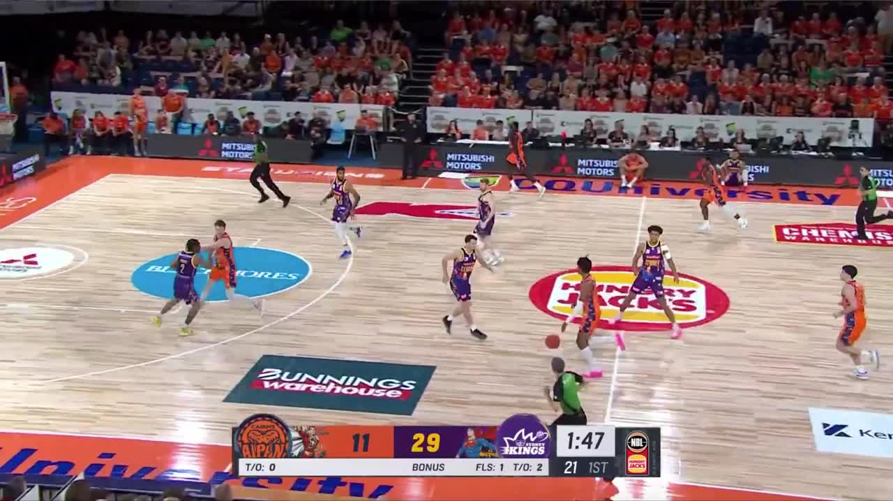 Watch Klintman takes ball up the floor, carves some space to score at rim vs Sydney | Streamable