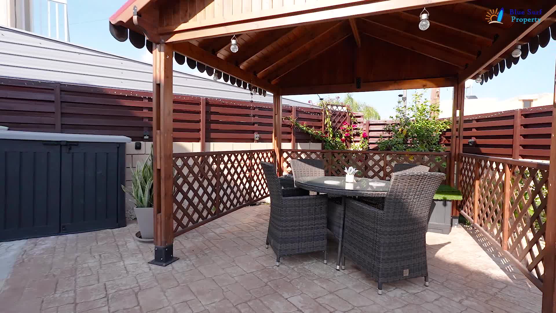 Watch 2892-2 | Streamable