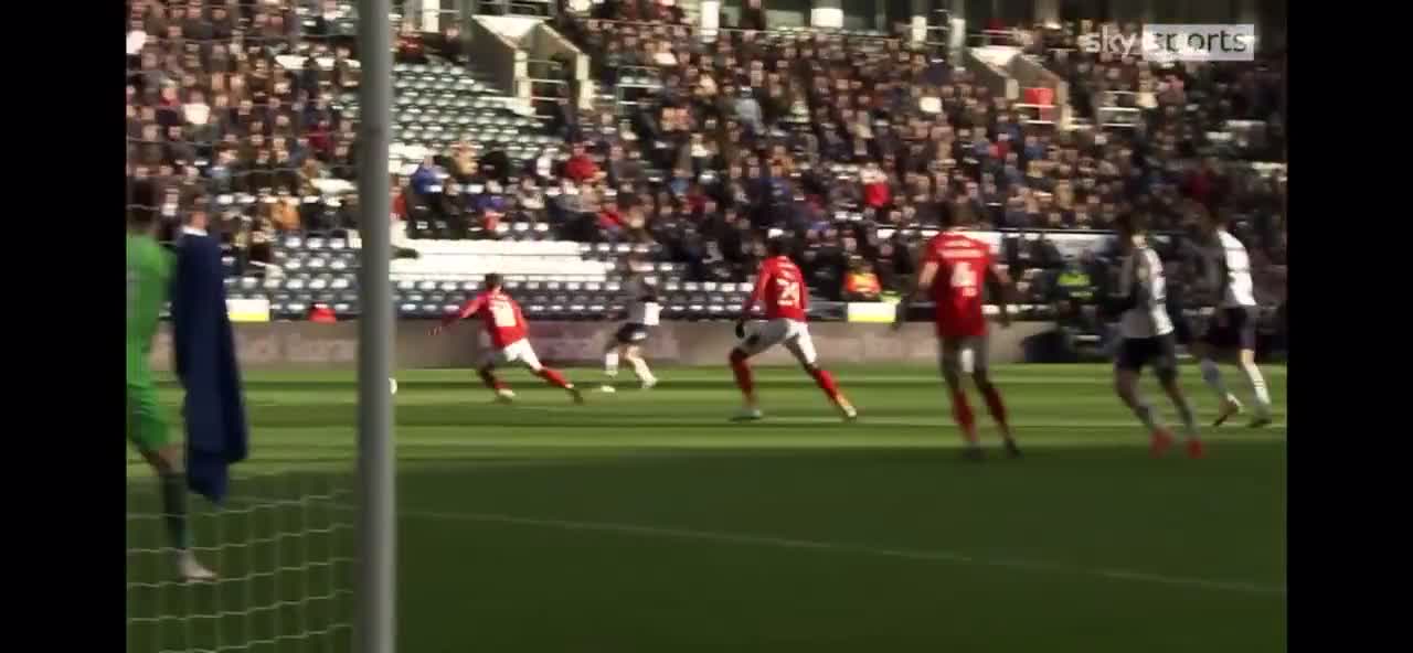 PNE [1] - 0 Luton - Emil Riis great goal 27'