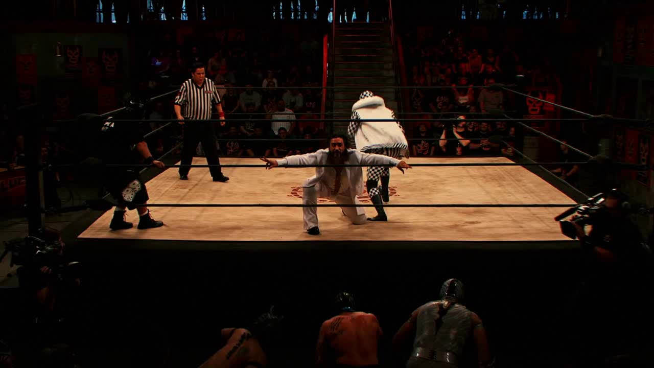 Lucha Underground - Paul London and the Rabbit Tribe get assimilated ...