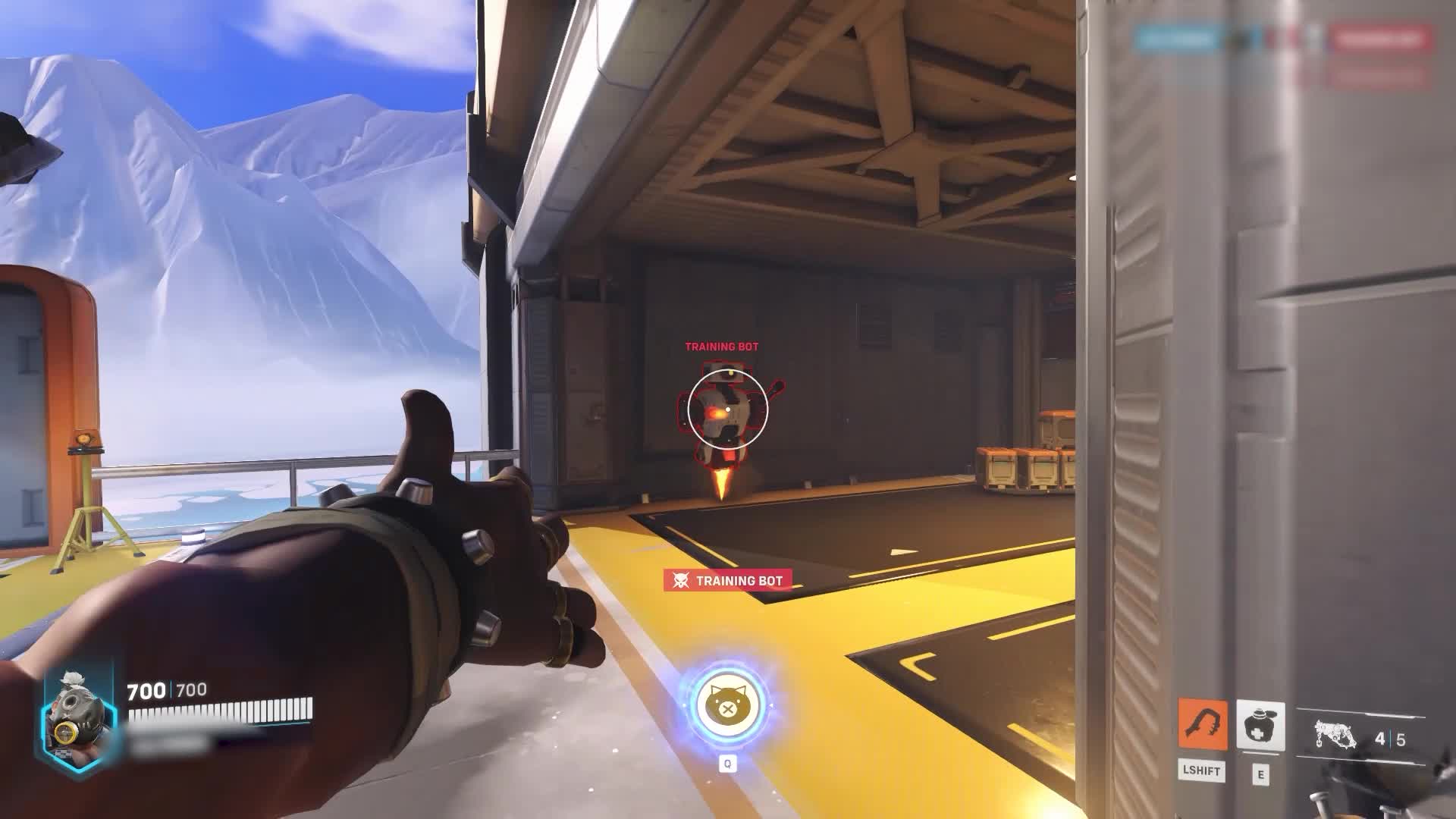 1. Combo Roadhog Hook+ LMB 1