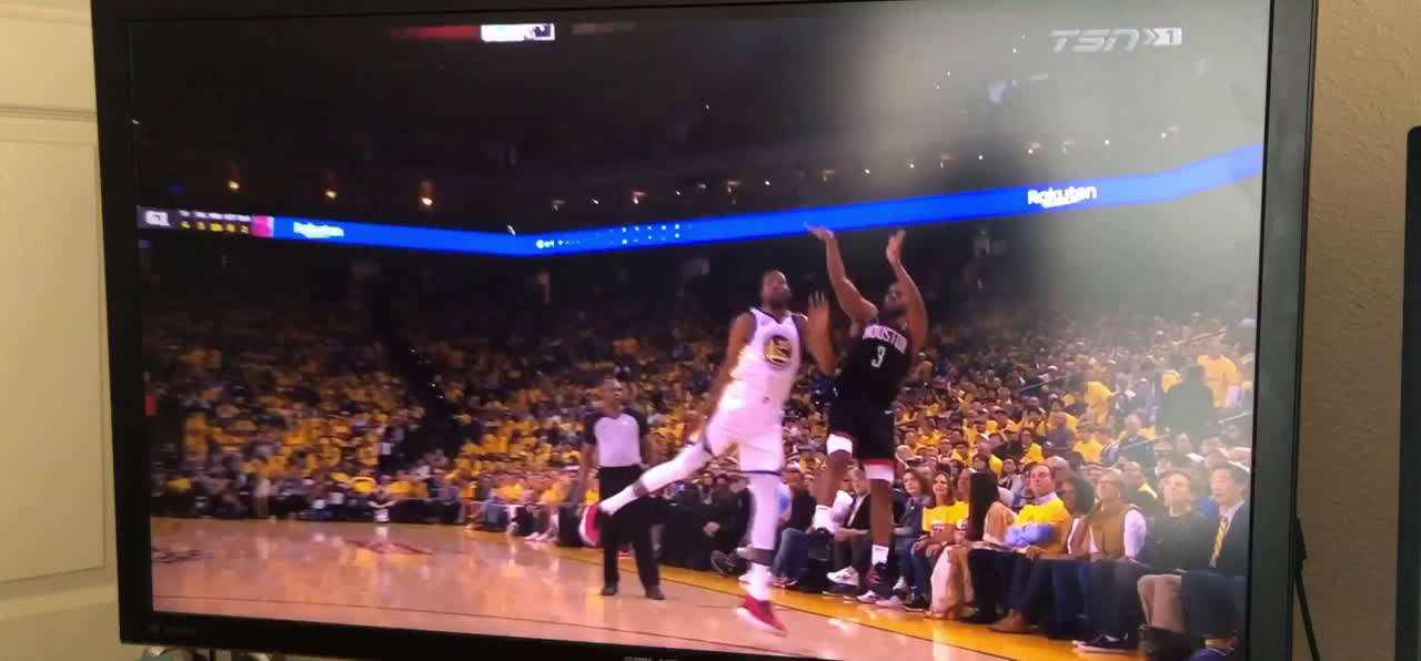KD High 5's CP3 on his 3 point shot