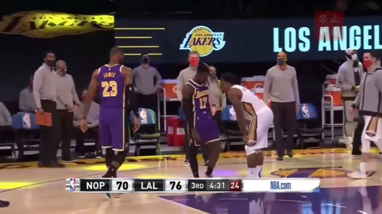 Dennis and Eric Bledsoe arguing