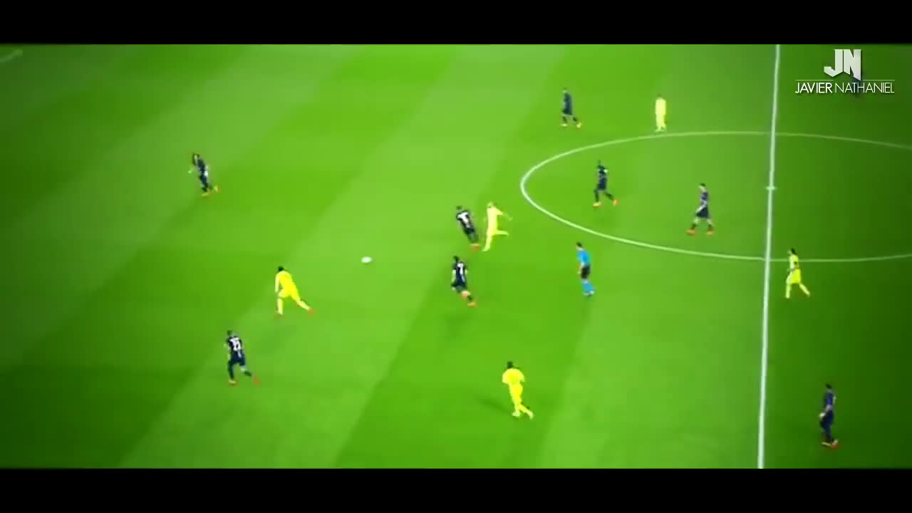 Suarez brace vs PSG