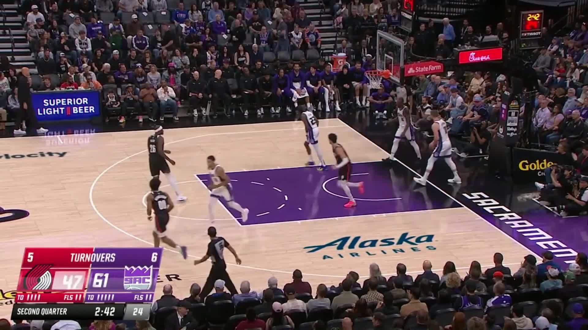 Watch Blazers get the steal and Deni throws down the one-hand hammer | Streamable