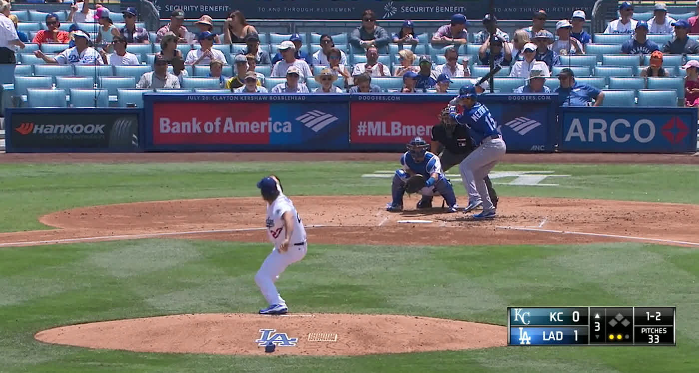 Watch @ChadMoriyama - Clayton Kershaw curve | Streamable