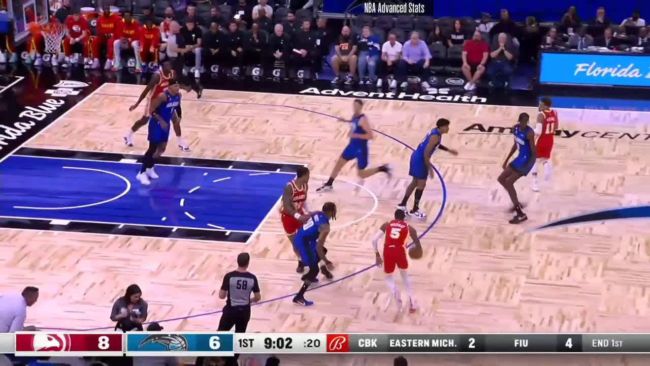 Murray gets into the lane for push shot vs Magic