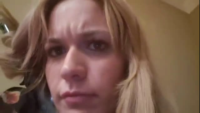 Watch Sweet Erin Yells at Dominoes Delivery Guy | Streamable