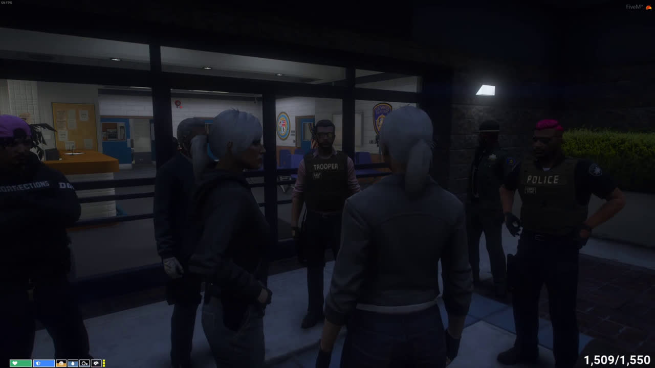 Kyliebitkin - Angel introduces Everly (08/10/2020)