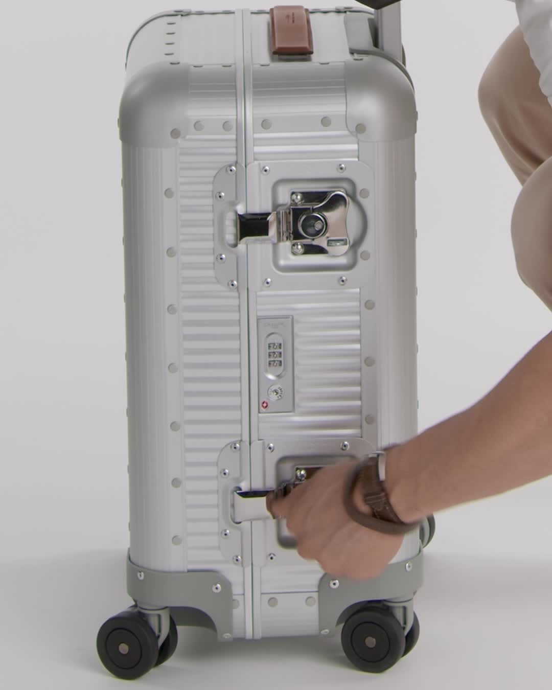 Watch Bank spinner 53 - Moonlight | Streamable