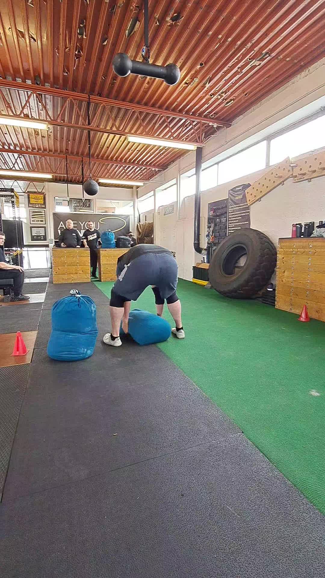 06-04-2023 70-80-90-100kg sandbag run