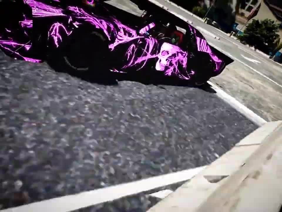 Watch Glow Skull Car | Streamable