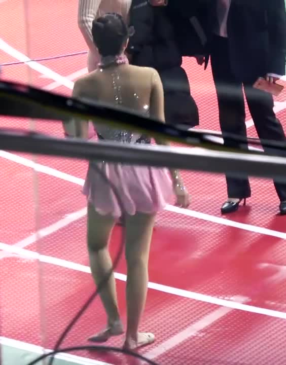 Watch 170116 트와이스(TWICE) 아육대 리듬체조 연습하는 미나 | Streamable