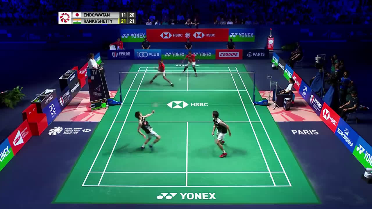 This badminton play