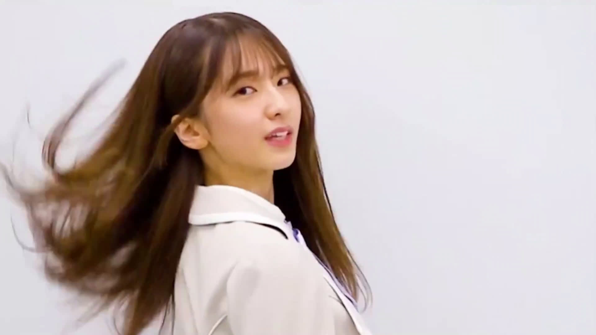 Watch 性感的咲月 （菅原咲月） 乃木坂工事中 - 374 220822 全國巡演中要吃什么show（後） https://youtu.be/yzSVSd1Xbog?t=1500 ...