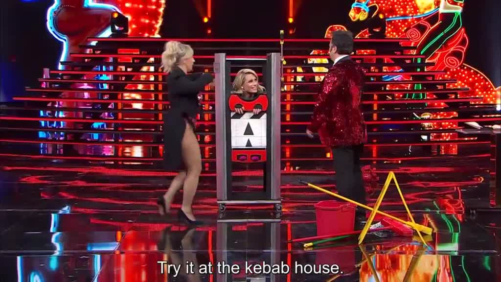 Compressed Michelle Hunziker - Mago Forest & Katia Follesa on "Michelle ...