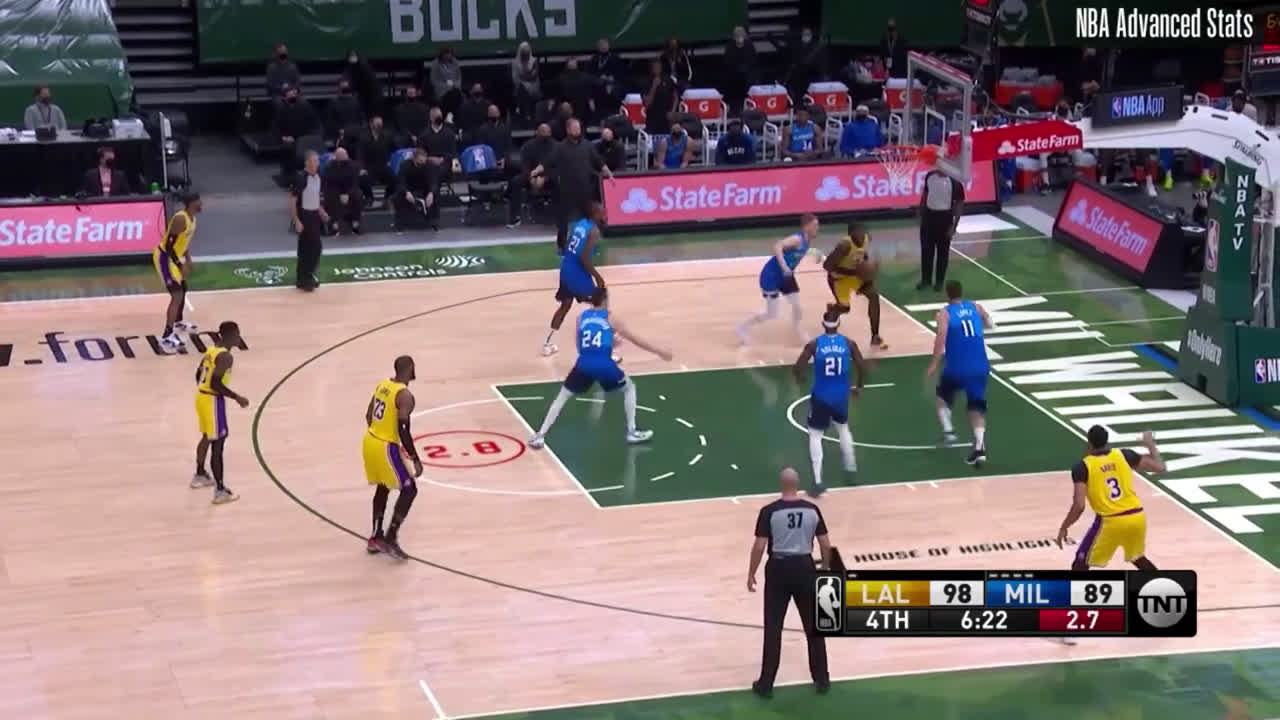 Watch [HIGHLIGHT] Chris Webber is "so hard" for "Montrell Harris in the ...