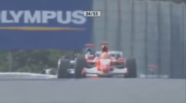 Alonso overtakes Schumacher at 130R | 2005 Japanese GP
